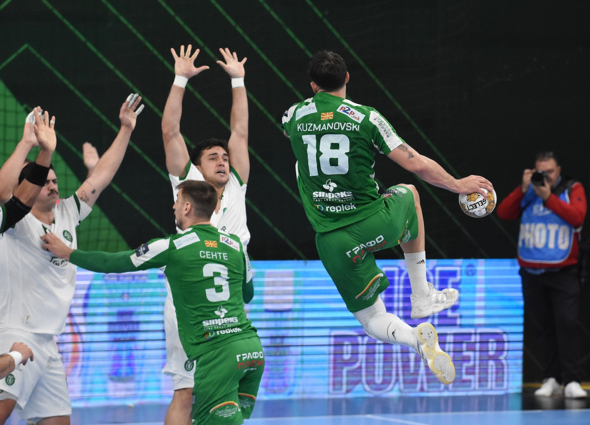 Clear win for Szeged; Sporting stumble at Eurofarm Pelister