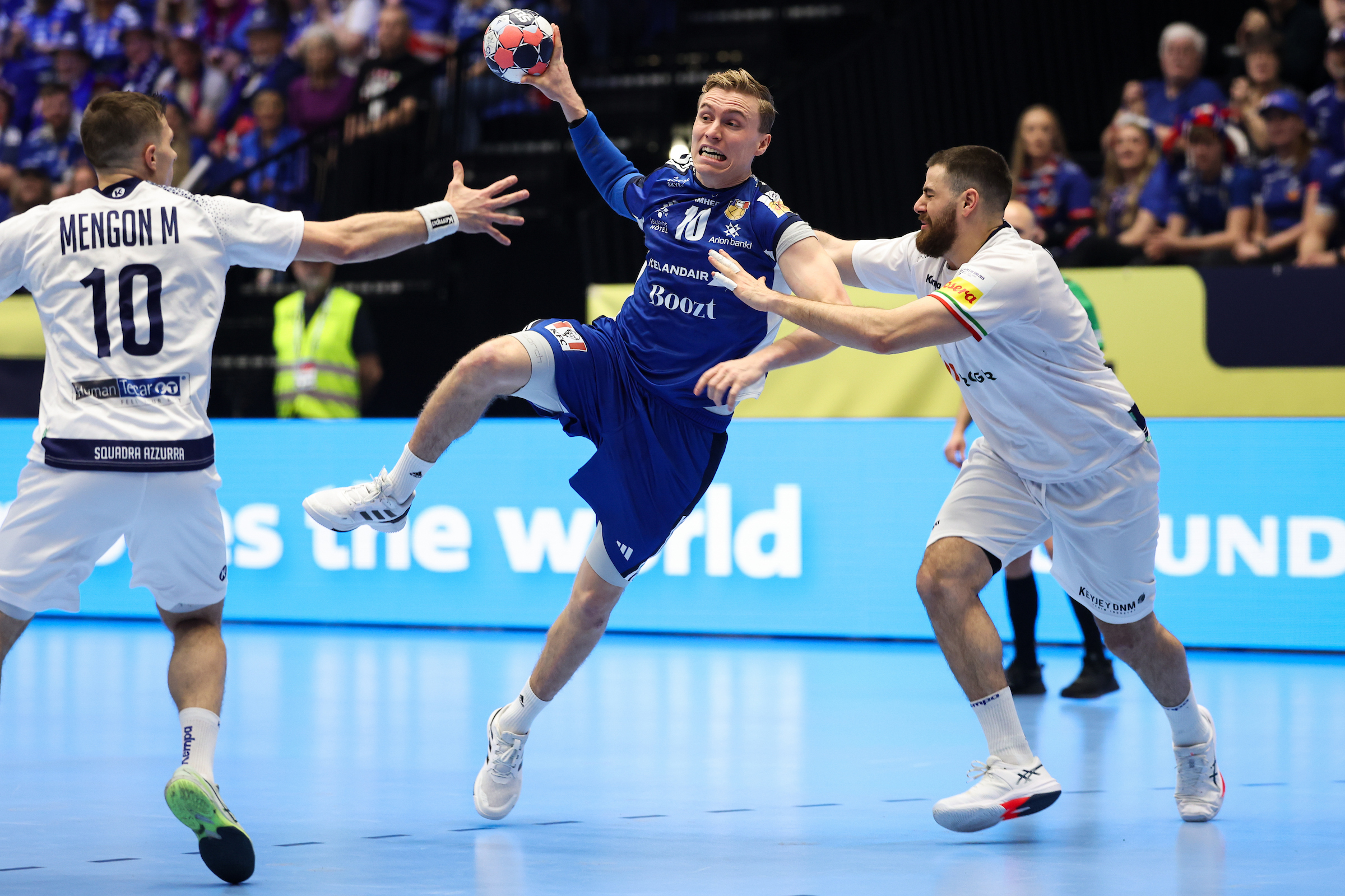 Dominant Iceland cruise to record Men's EHF EURO win against Italy
