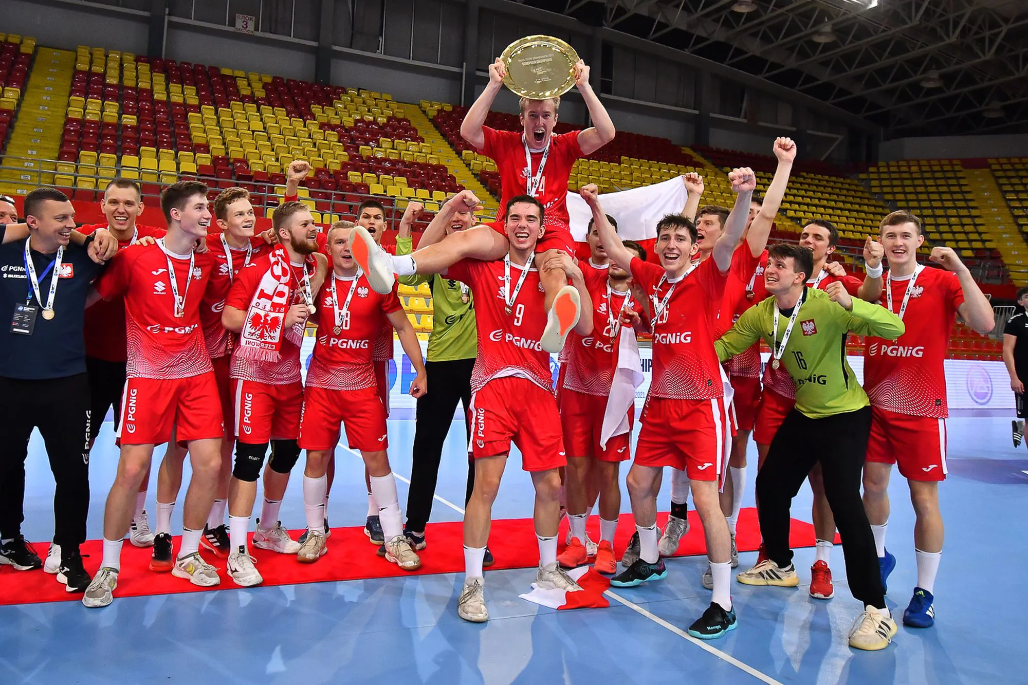 Poland defeat hosts in high-scoring final in Skopje