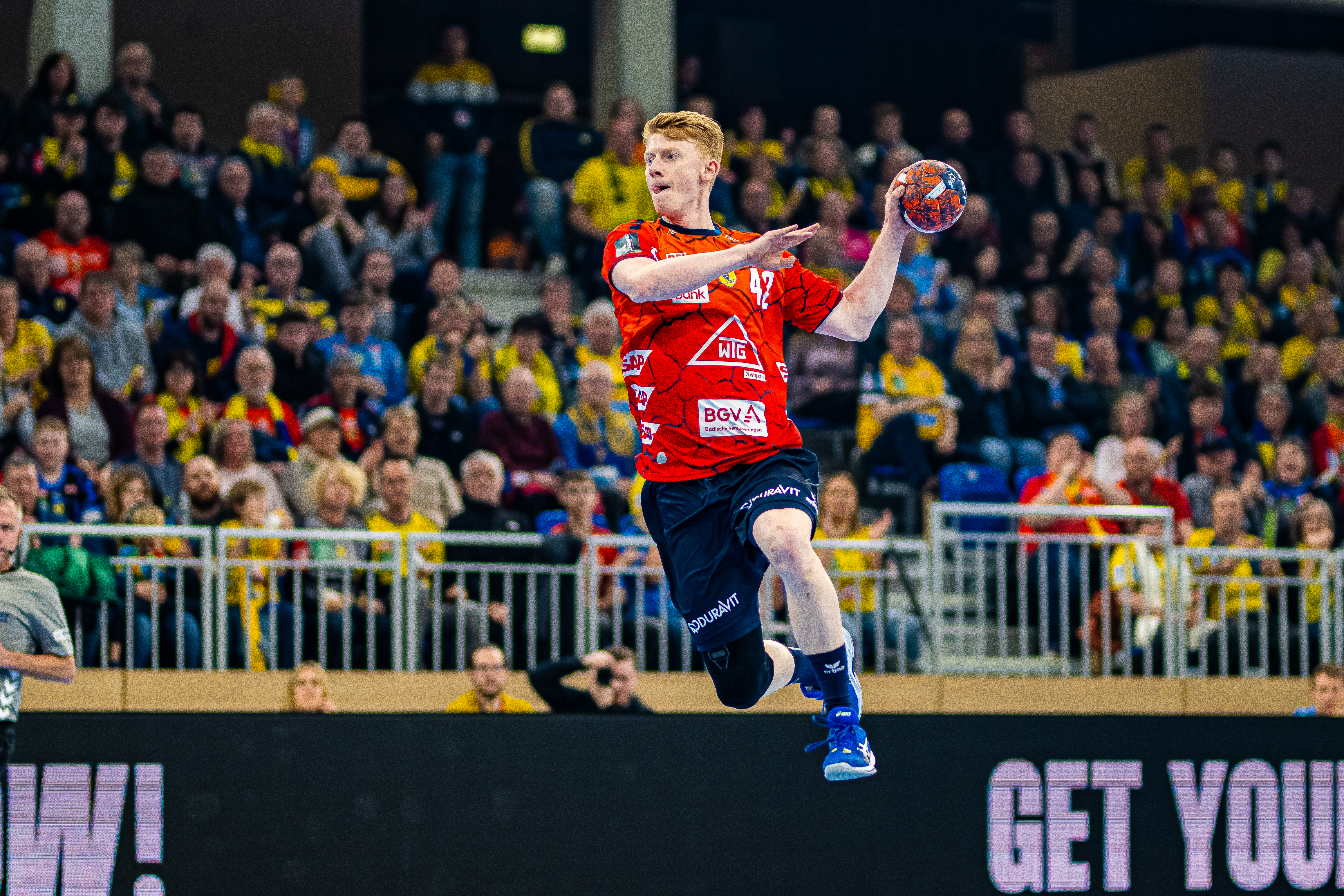 Skjern and Flensburg make it to the quarter-finals