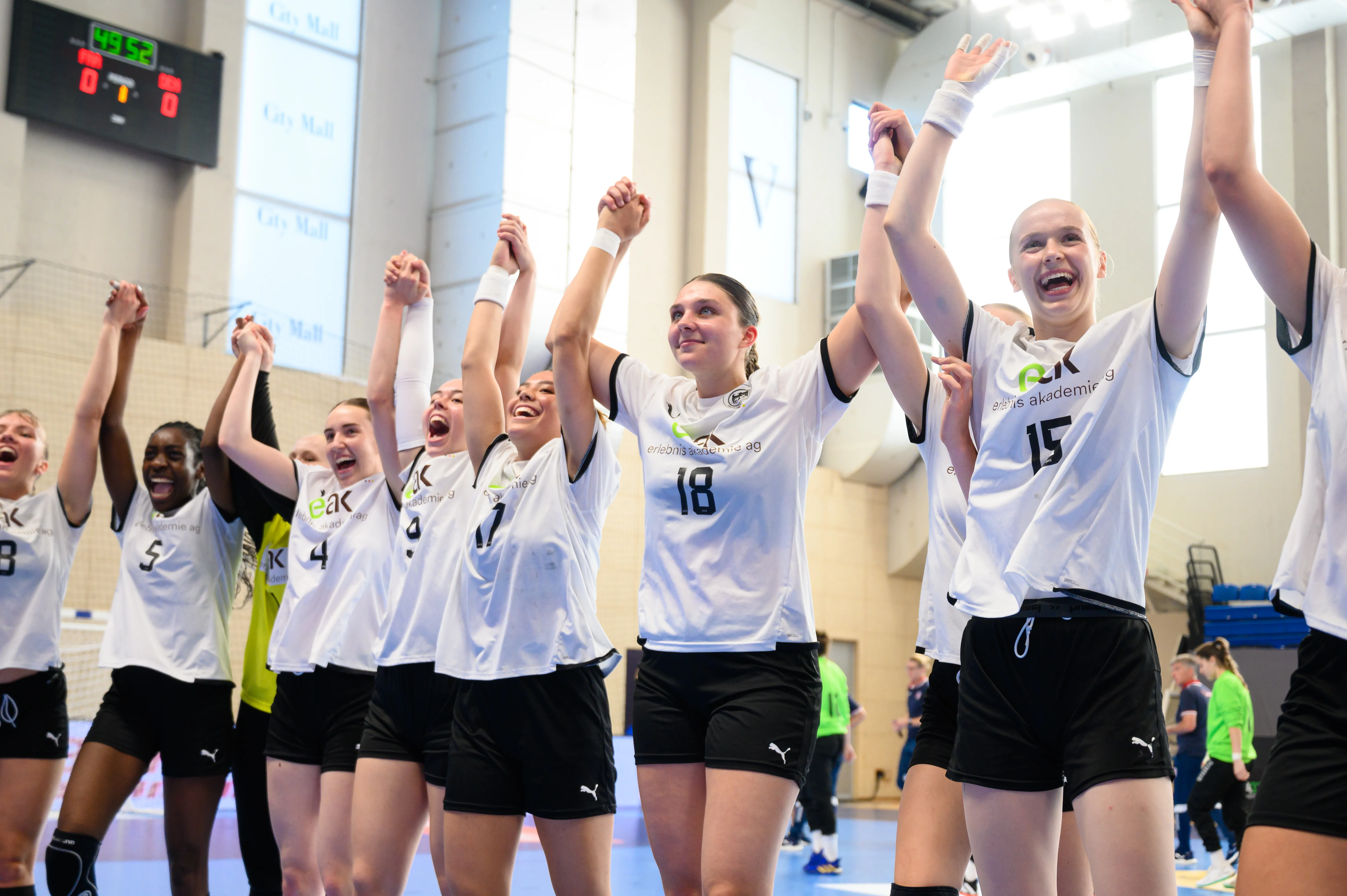 Next EHF Webinar asks how to attract young women into handball