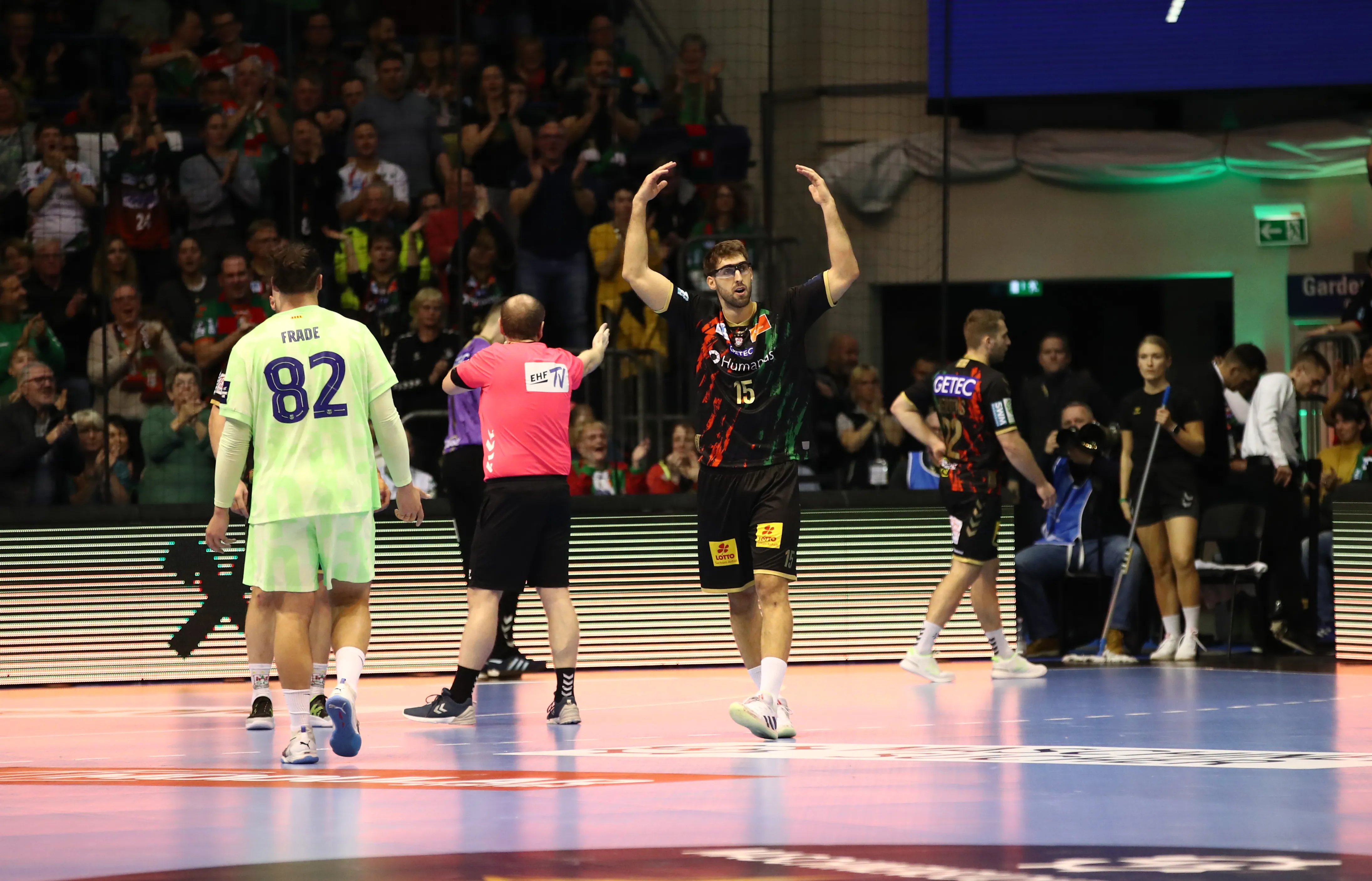 Barça suffer first defeat, Szeged and the rest narrow the gap