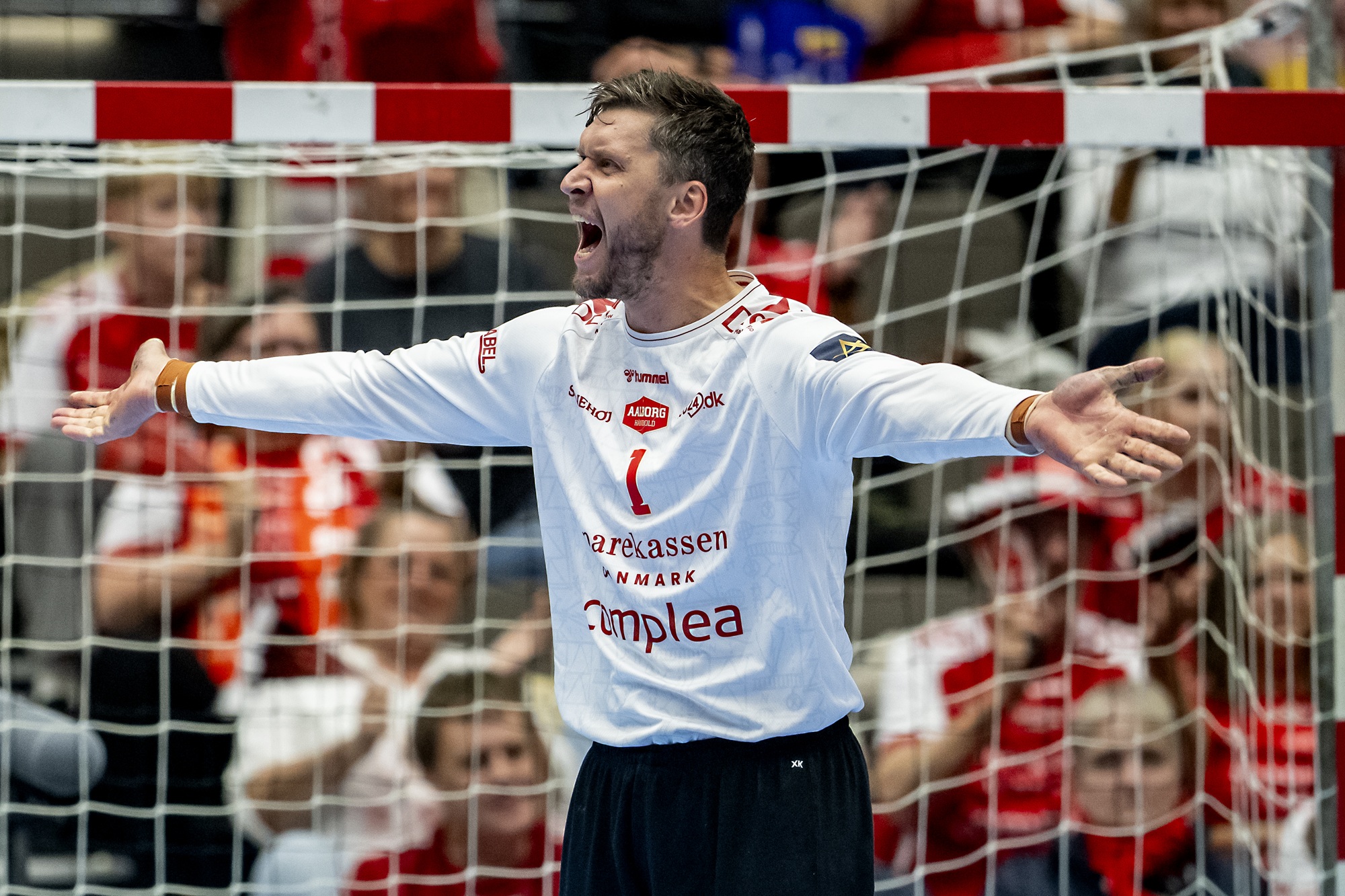 CL handball: Aalborg stop Sporting's run; GOG wing scores 13 goals