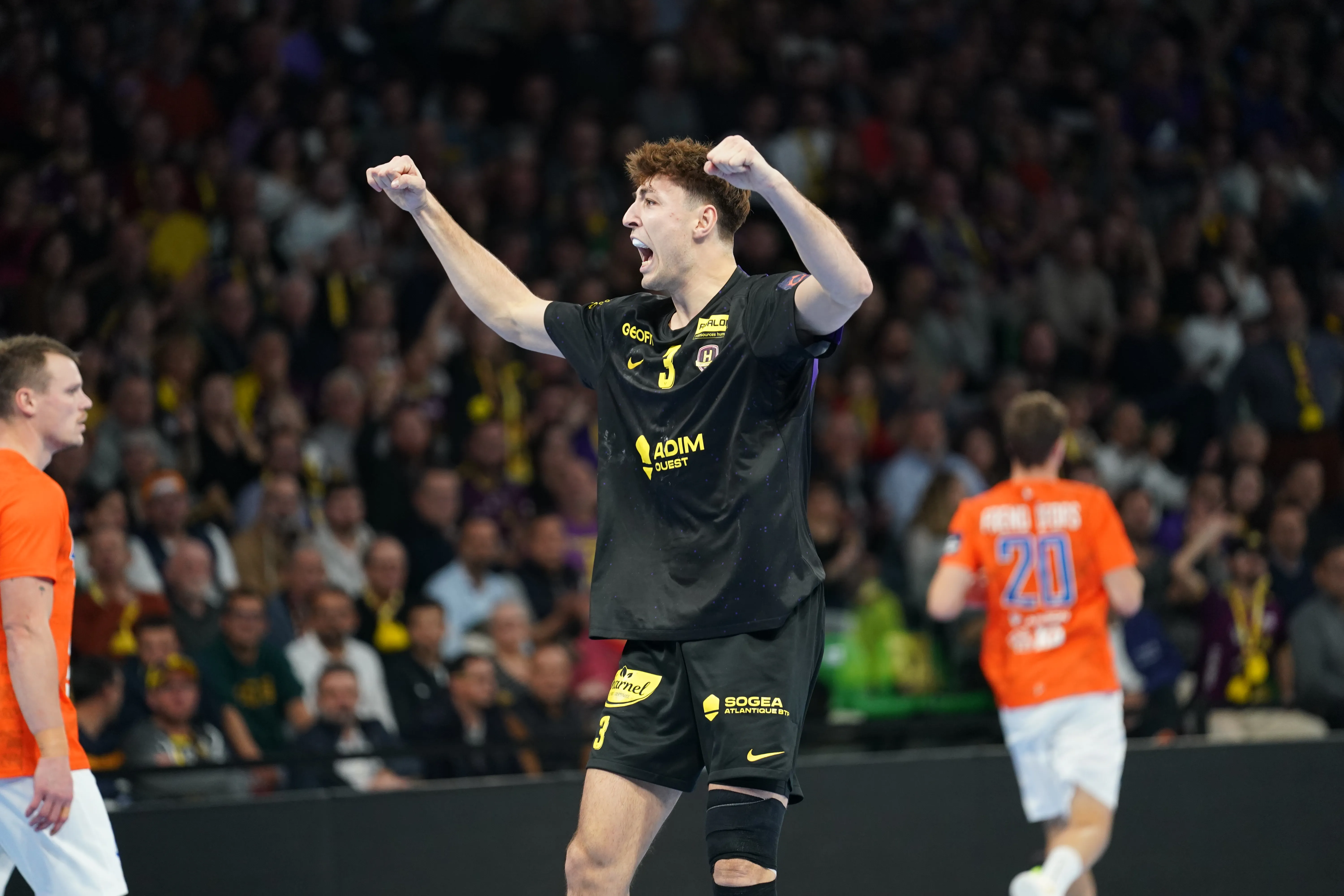 Four teams fight for the last two tickets