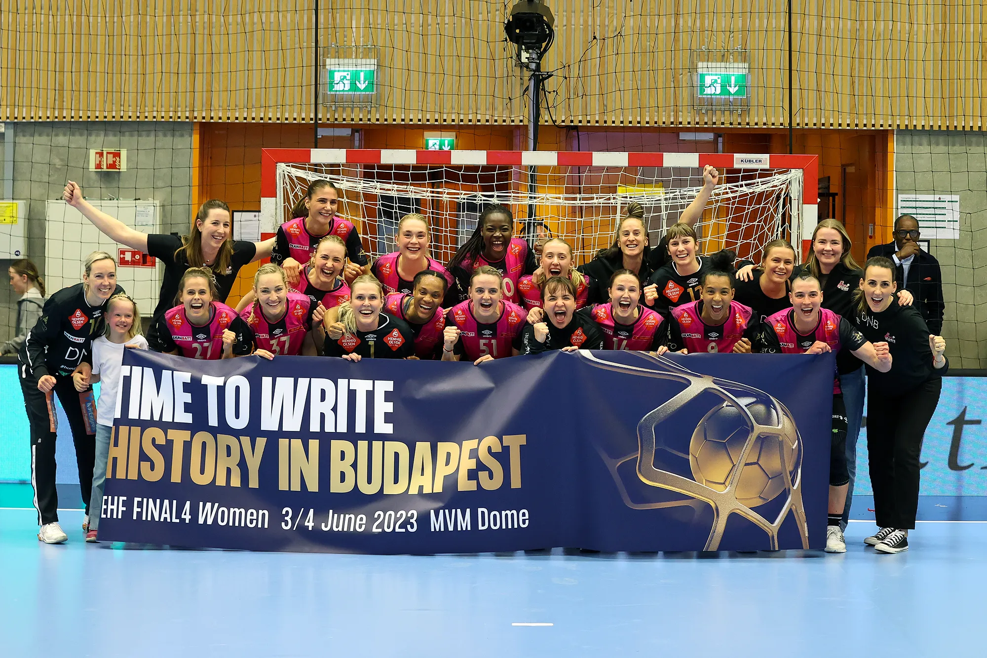 Vipers celebrate third consecutive EHF FINAL4 berth in style