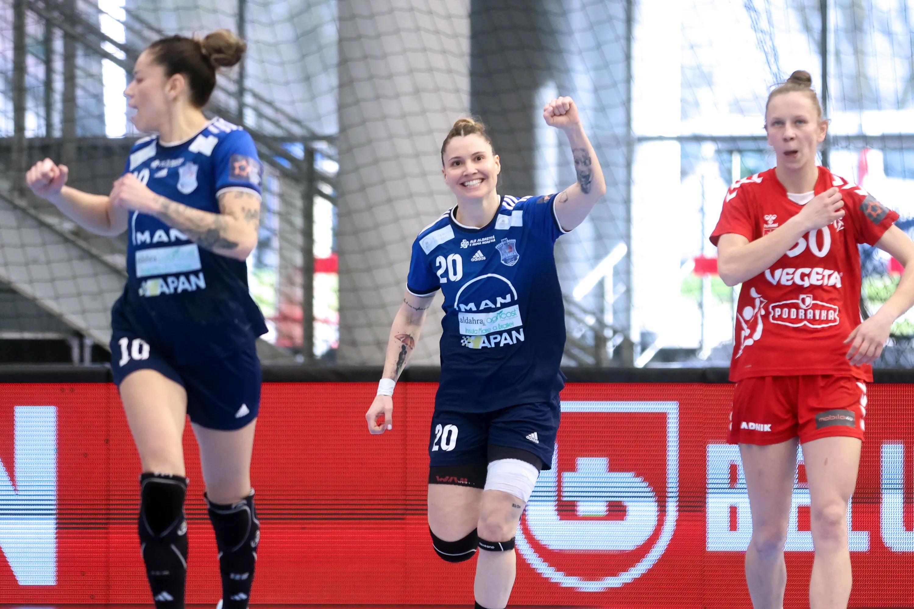 Dunarea Braila celebrate a dominant win in Koprivnica